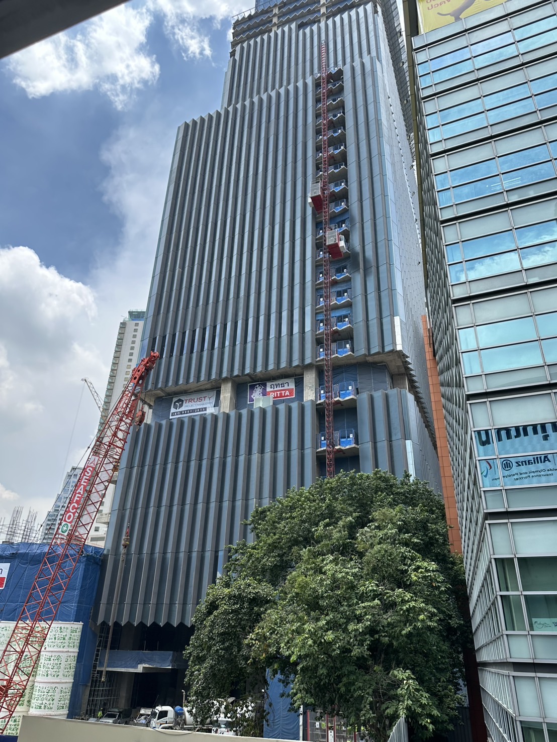 Dusit Central Park Office building